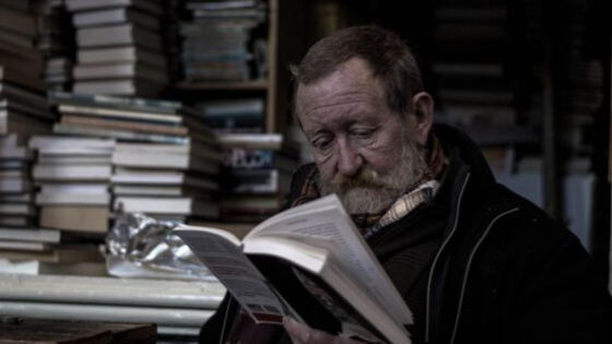 How to Remove Musty Smell from Books – TOSOT Direct